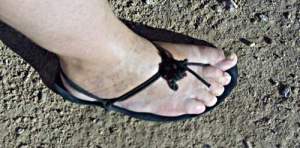Invisible Shoes: Minimalist Footwear Review And Comparison | Homeless ...